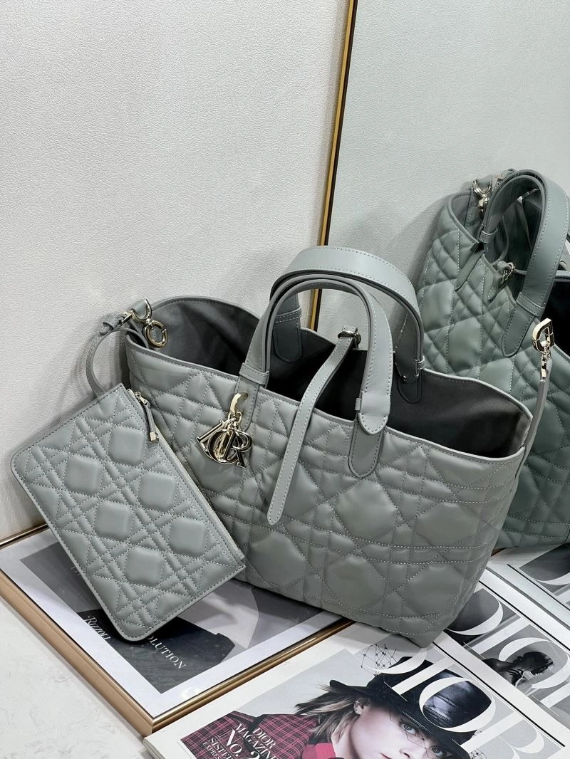 Indistinguishable Christian Dior Other Bags