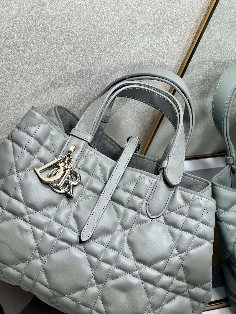 Indistinguishable Christian Dior Other Bags