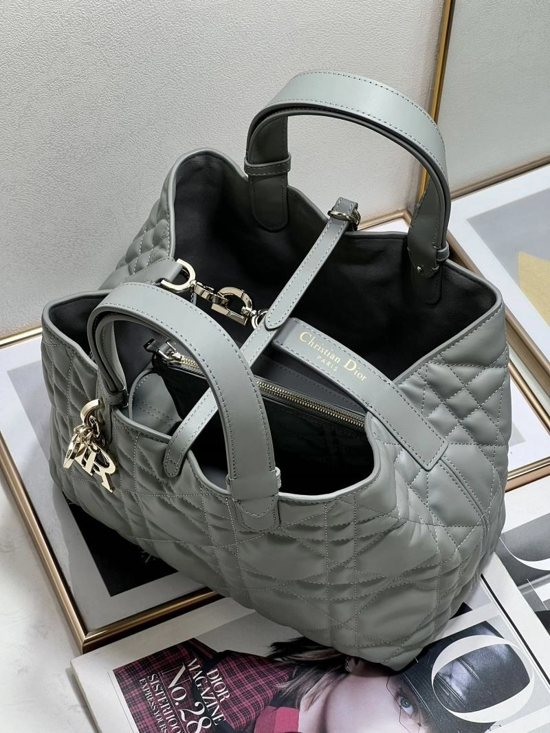 Indistinguishable Christian Dior Other Bags