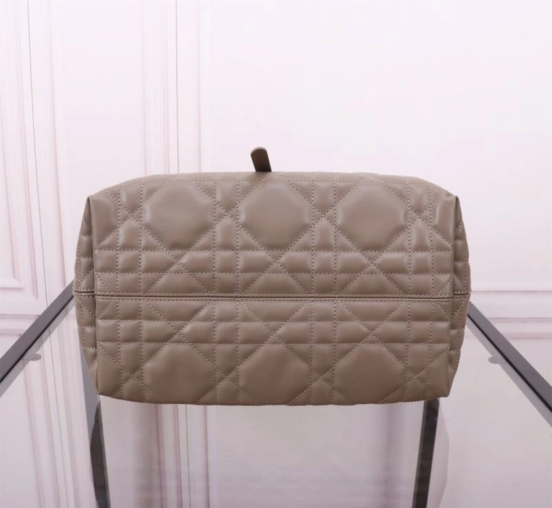 Exact replica Christian Dior Other Bags