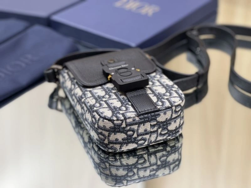 Exact replica Christian Dior Other Bags