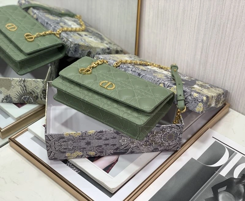 Accurate model Christian Dior Other Bags