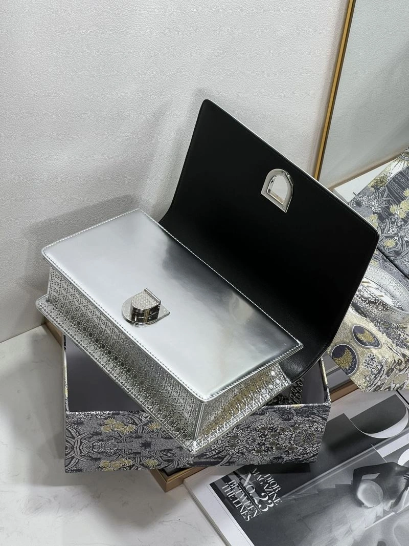 Accurate model Christian Dior Other Bags