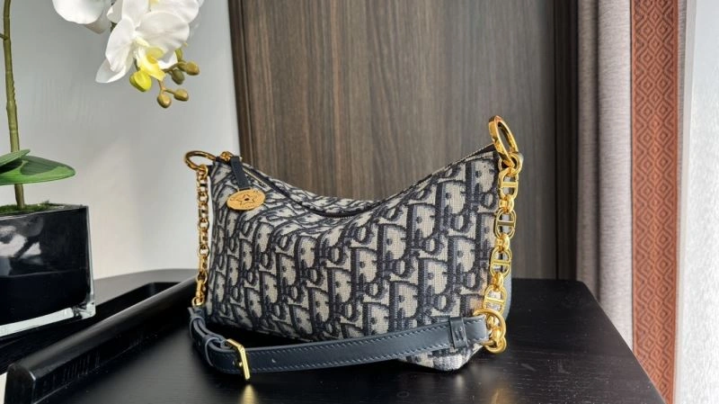 Value-priced Christian Dior Other Bags