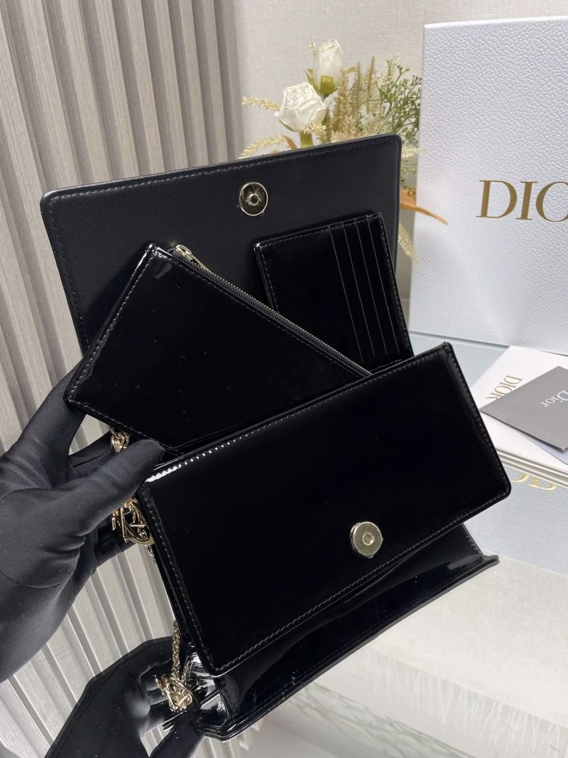 Accurate model Christian Dior Other Bags
