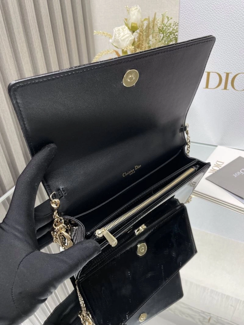 Accurate model Christian Dior Other Bags