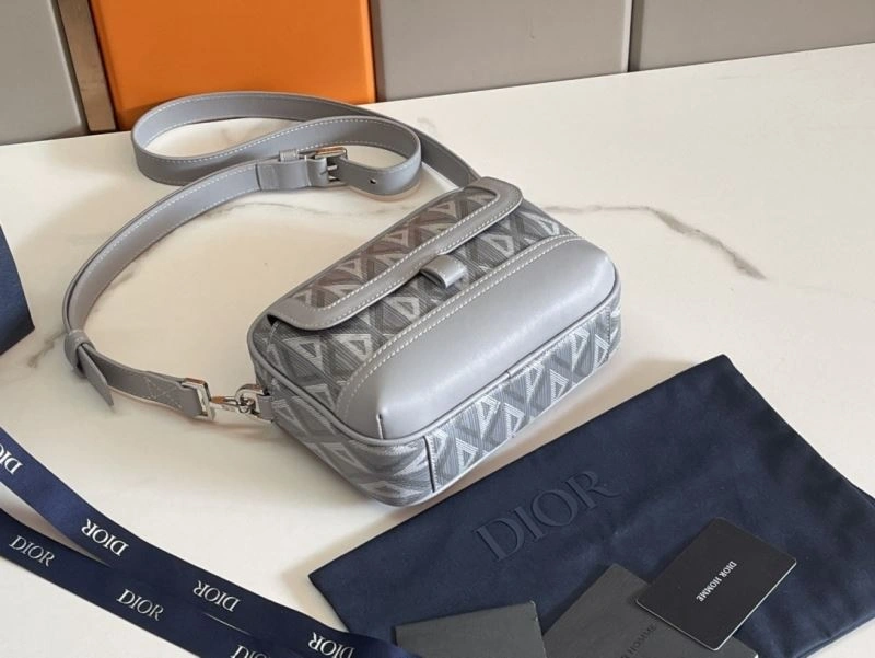 Indistinguishable Christian Dior Other Bags