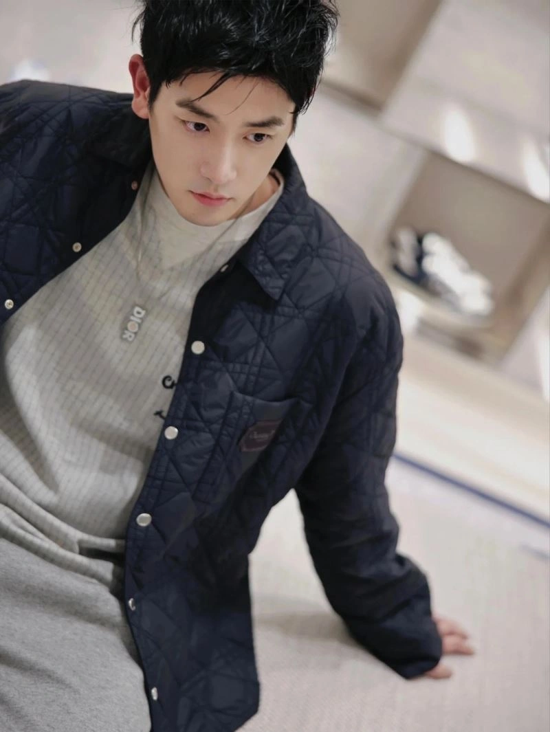 Inexpensive Christian Dior Outwear