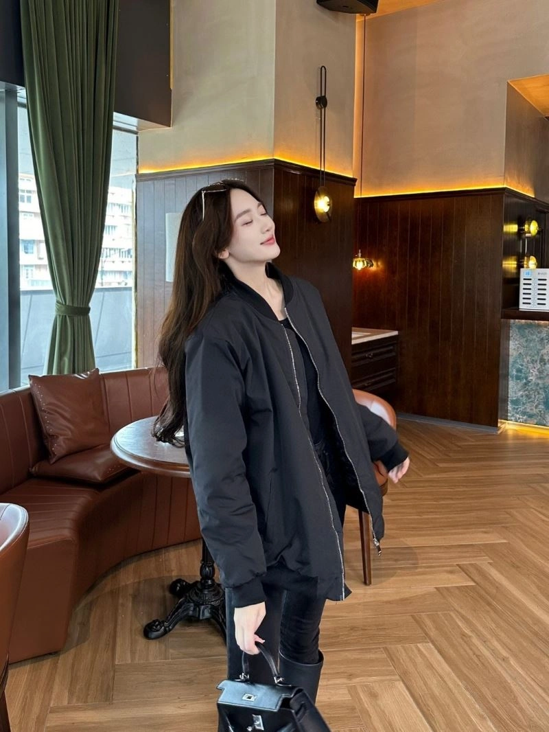 Inexpensive Christian Dior Outwear