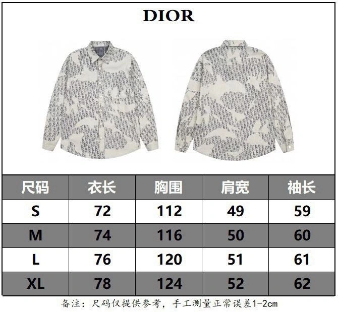 Accurate model Christian Dior Outwear