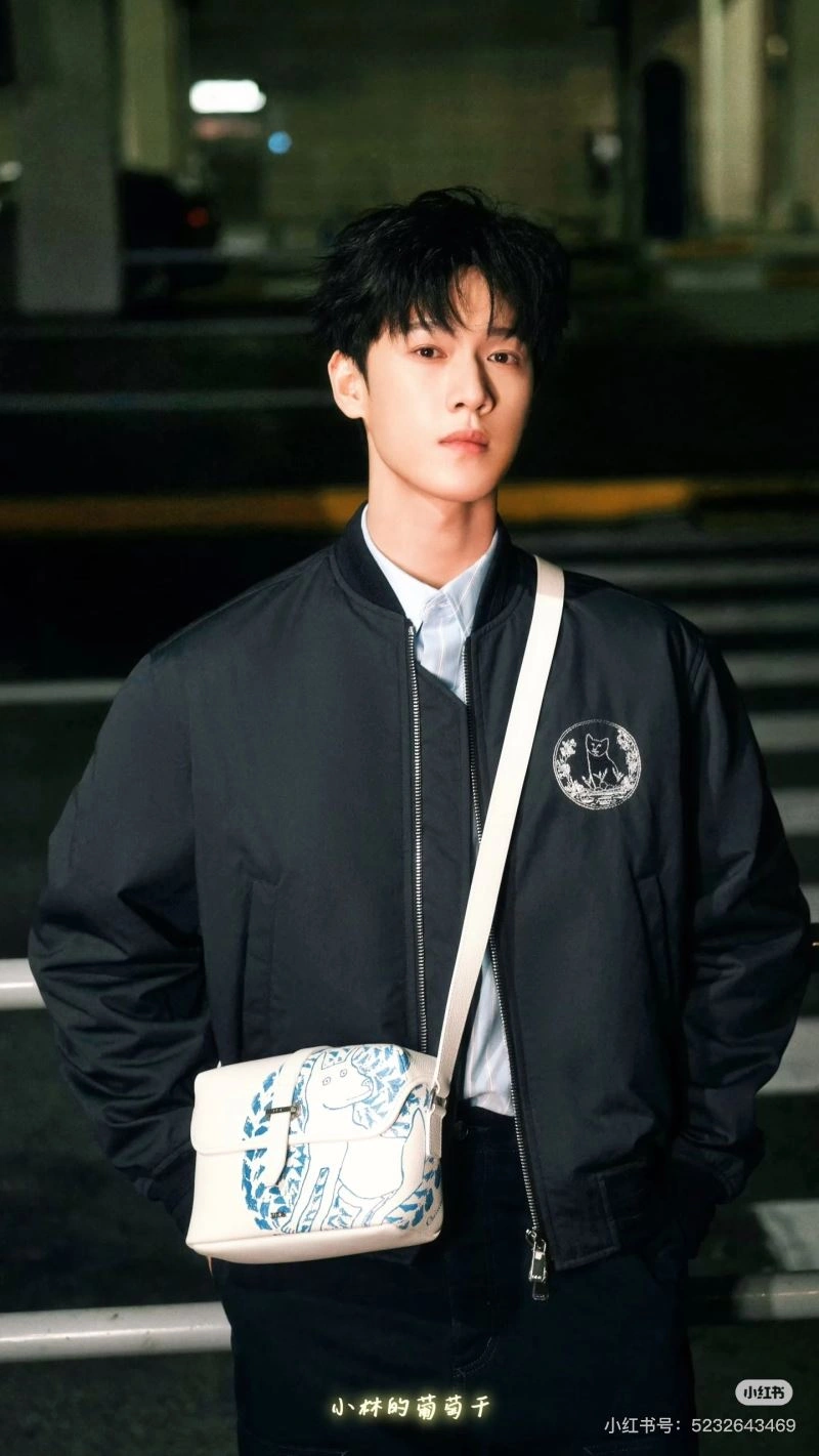 Low-cost Christian Dior Outwear
