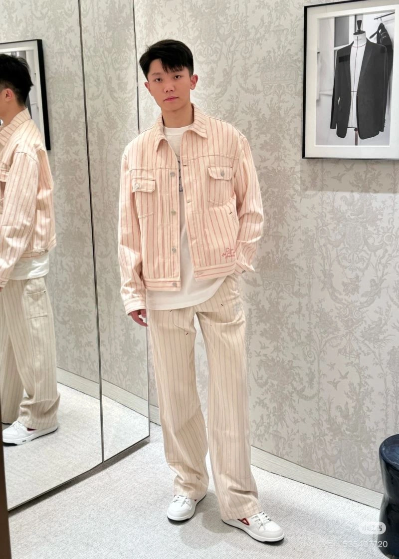 Low-cost Christian Dior Outwear