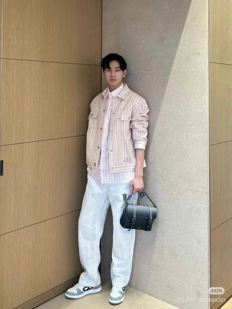Low-cost Christian Dior Outwear