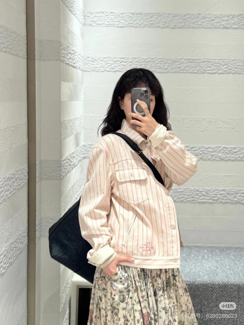 Low-cost Christian Dior Outwear