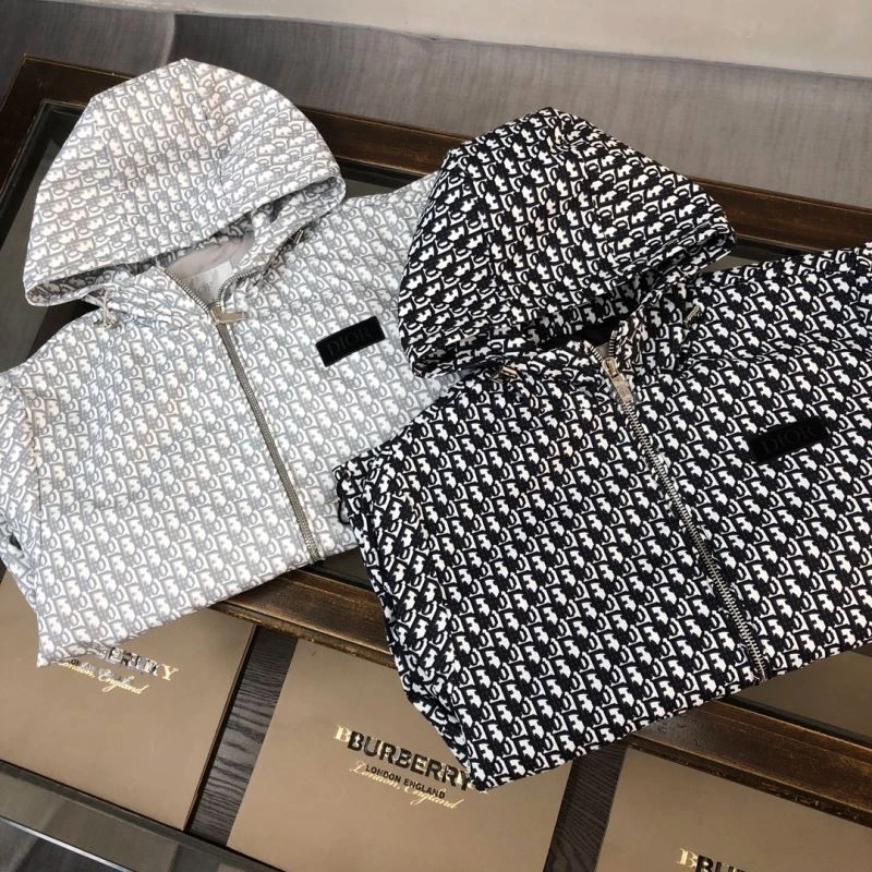 Indistinguishable Christian Dior Outwear