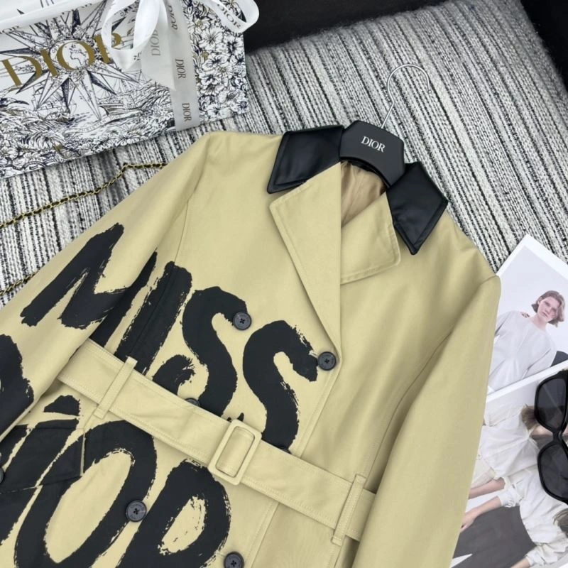 Legit Christian Dior Outwear