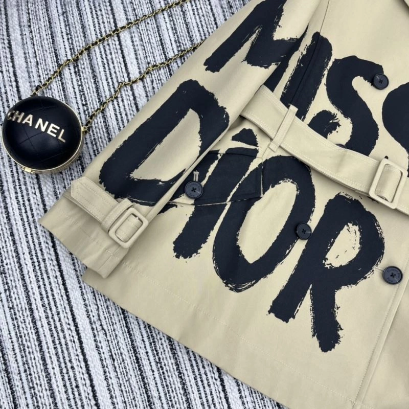Legit Christian Dior Outwear