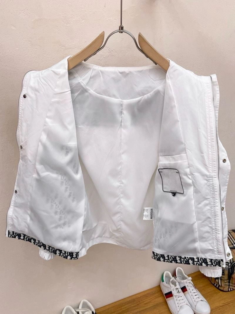 Indistinguishable Christian Dior Outwear
