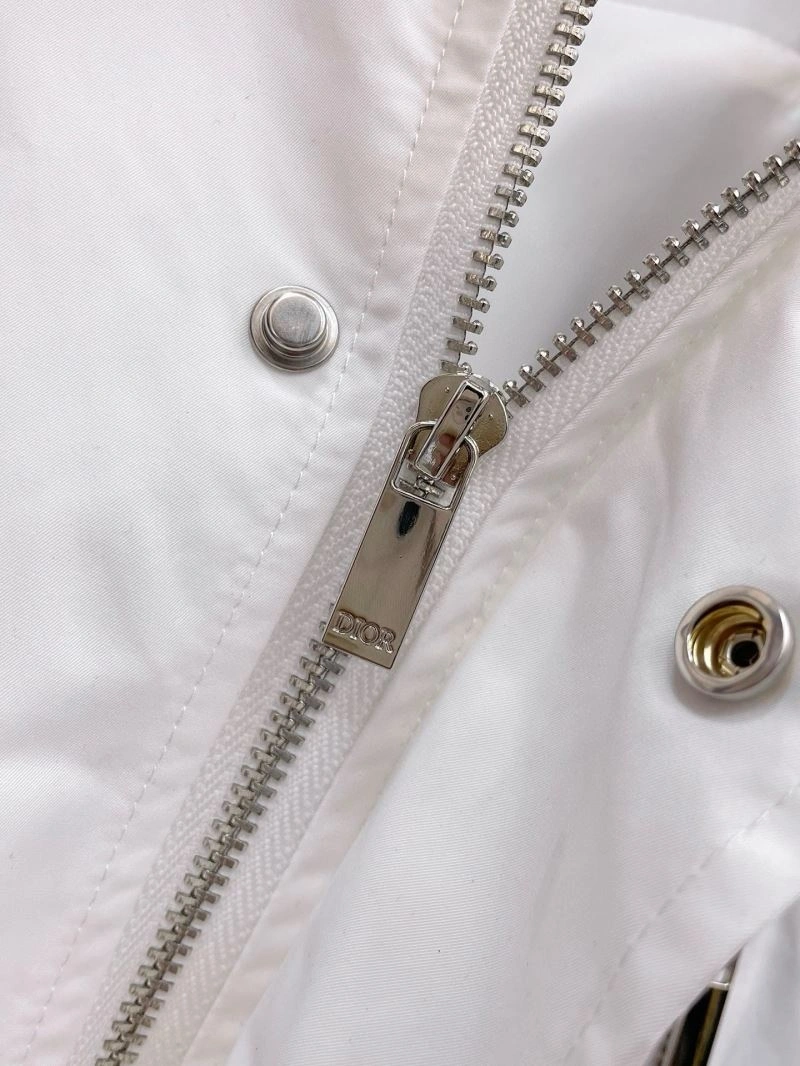 Indistinguishable Christian Dior Outwear