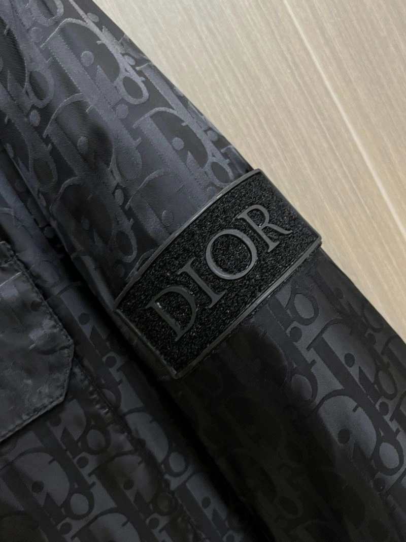 Top mirror Christian Dior Outwear