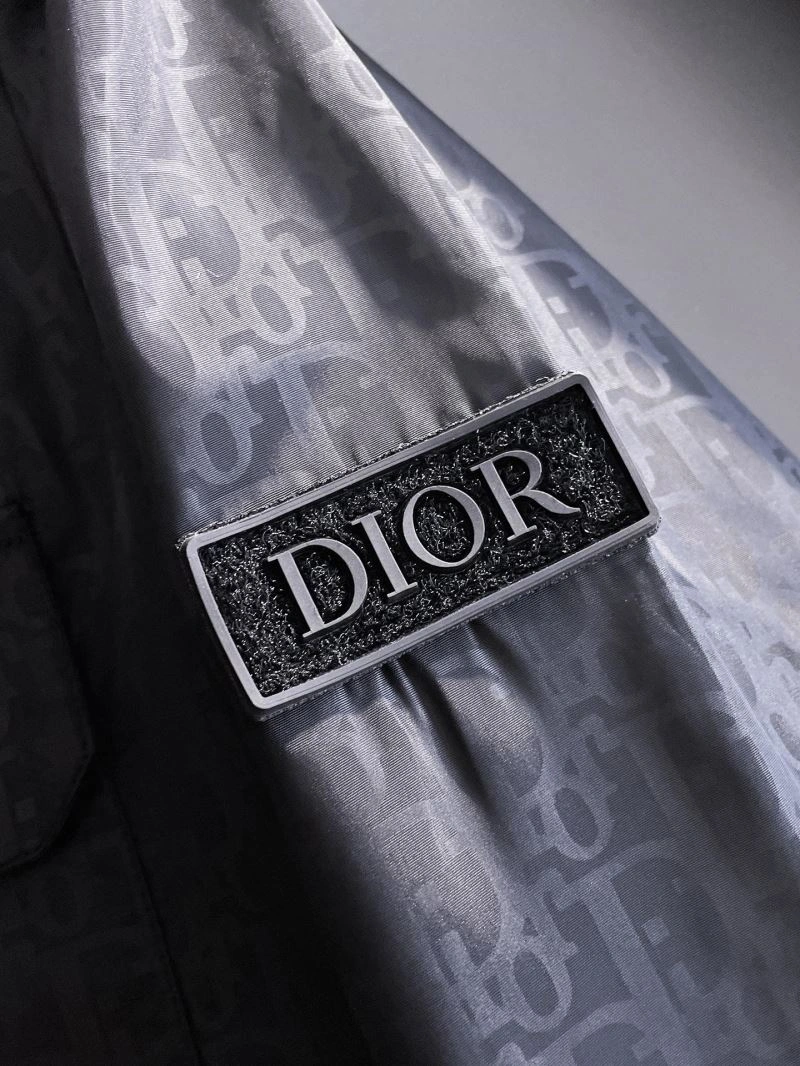 Indistinguishable Christian Dior Outwear
