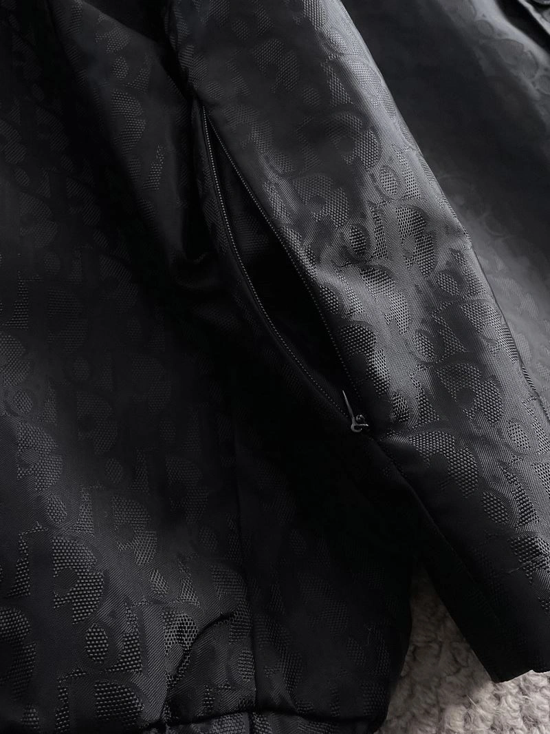 Accurate model Christian Dior Outwear