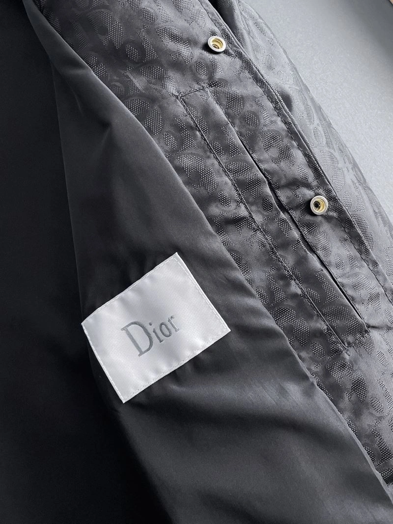 Accurate model Christian Dior Outwear