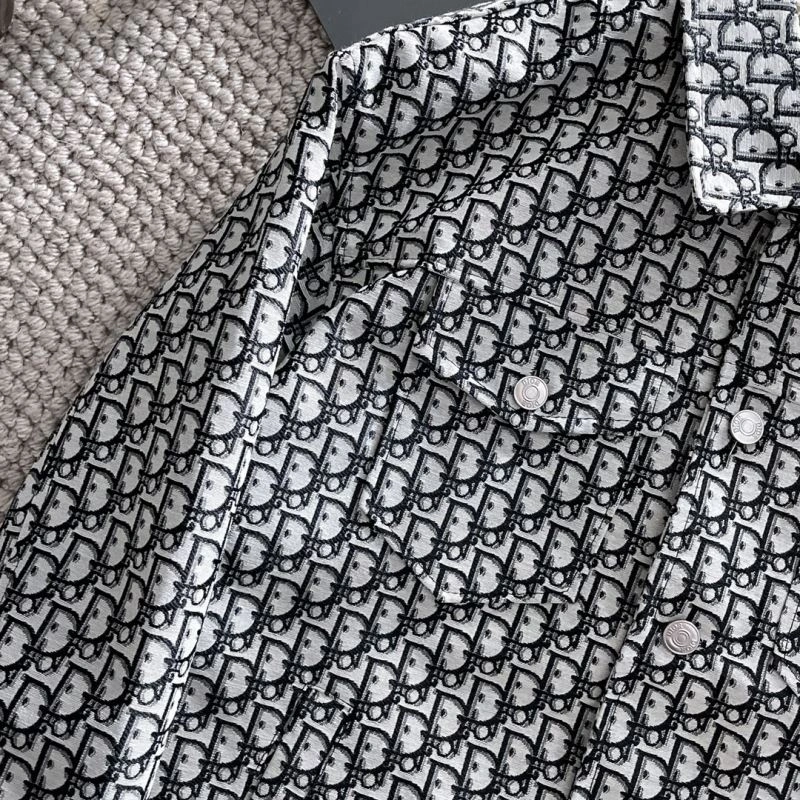 Accurate model Christian Dior Outwear