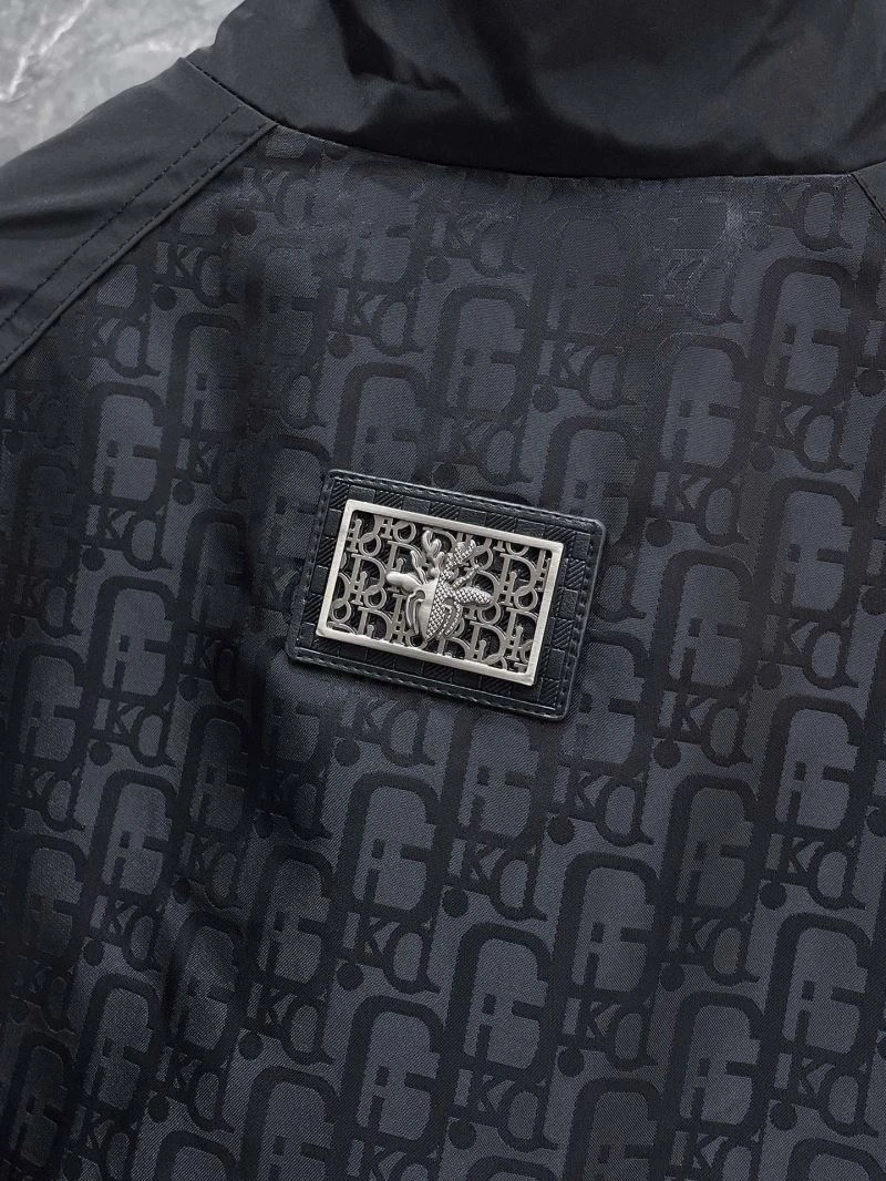 Accurate model Christian Dior Outwear