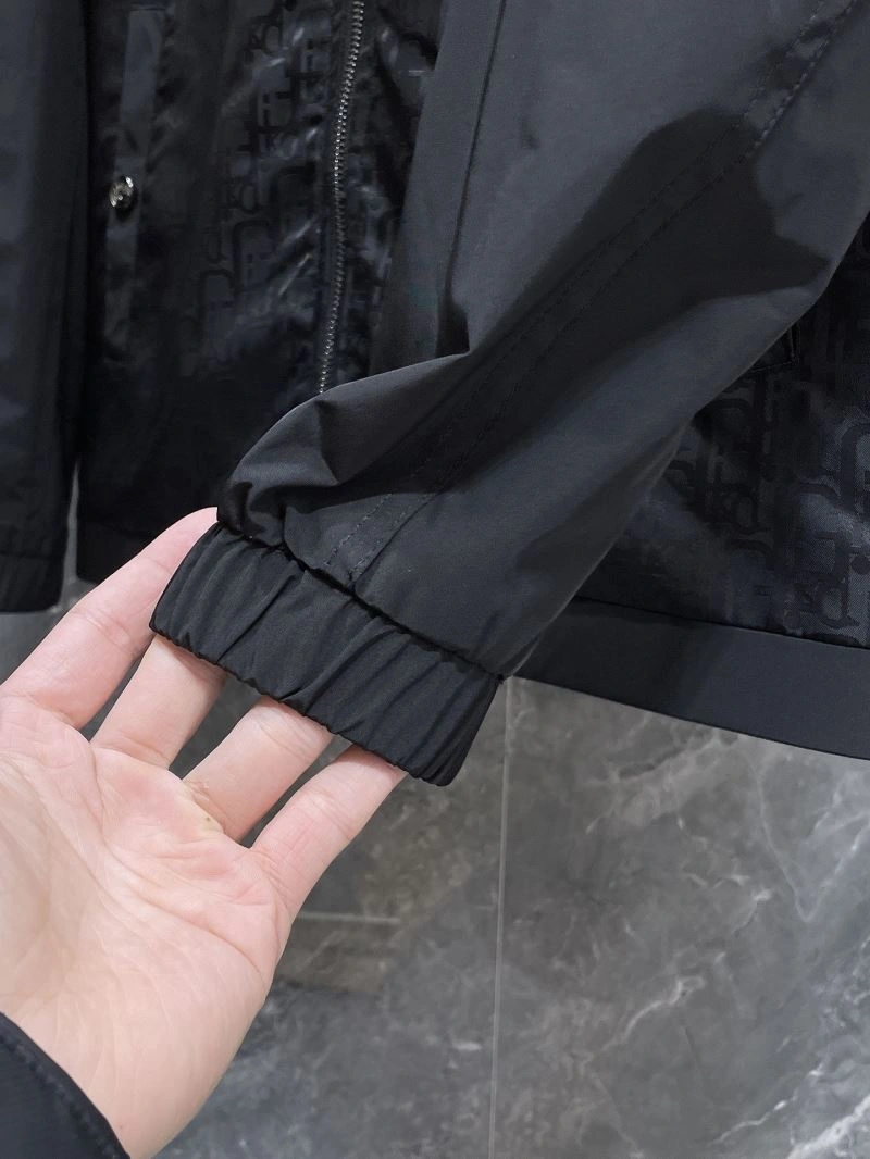 Accurate model Christian Dior Outwear