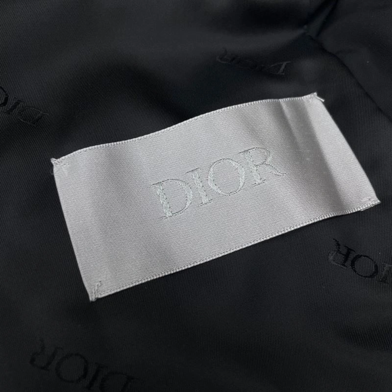 Indistinguishable Christian Dior Outwear