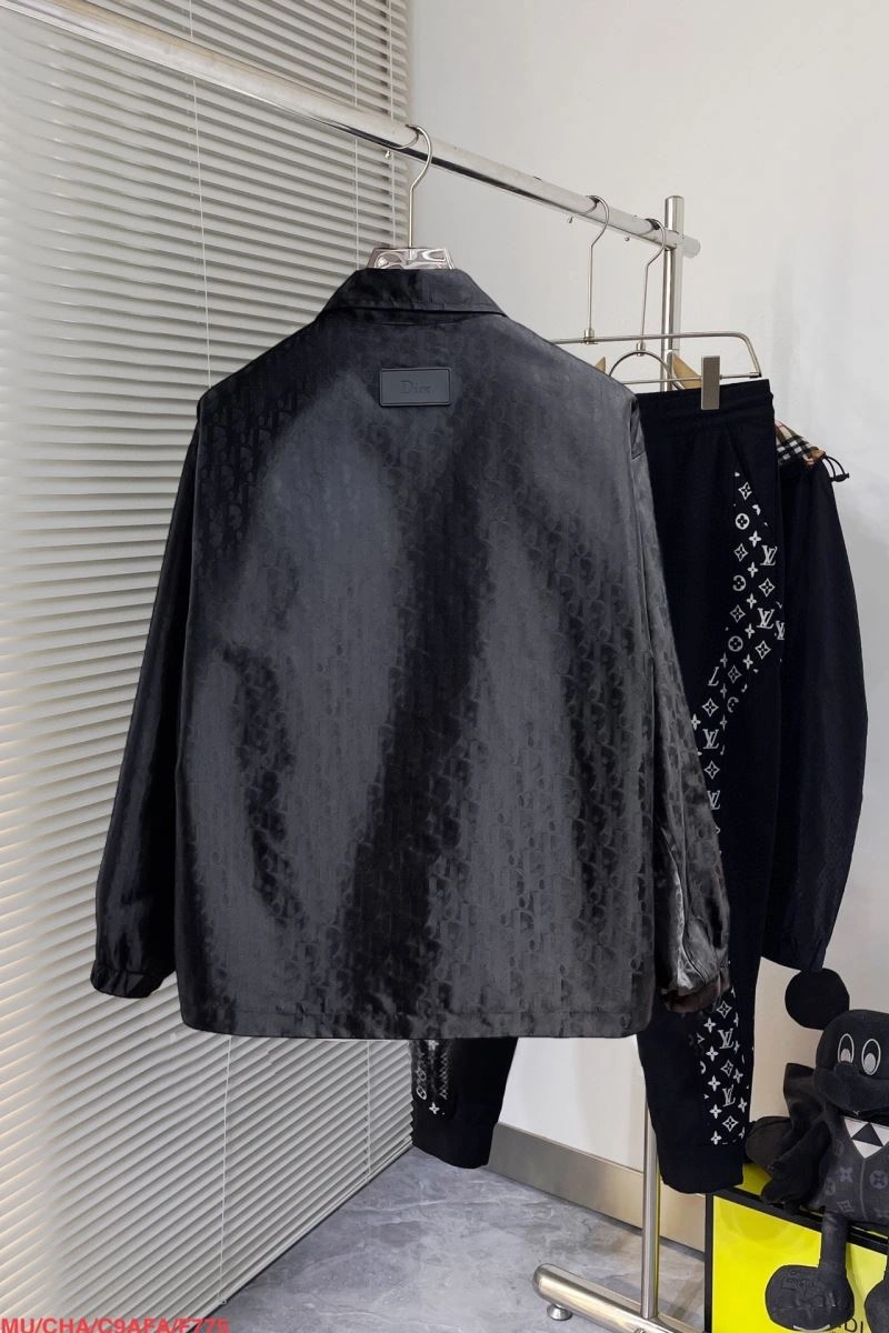Indistinguishable Christian Dior Outwear