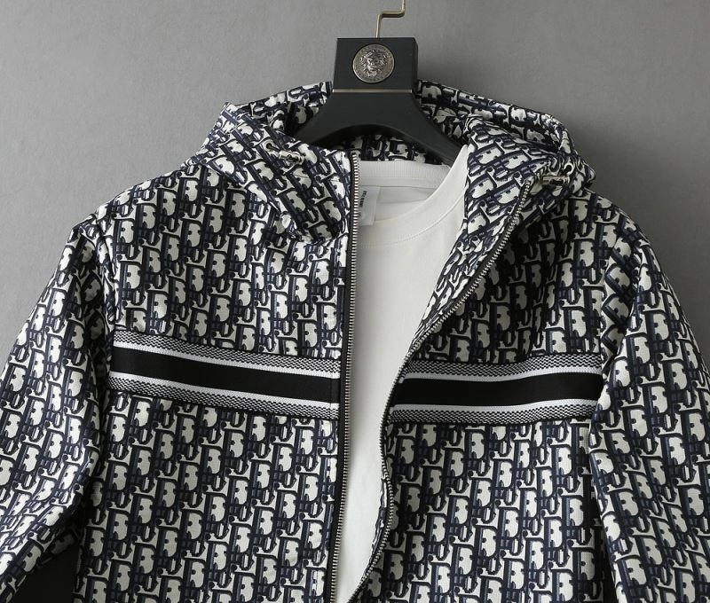 Legit Christian Dior Outwear