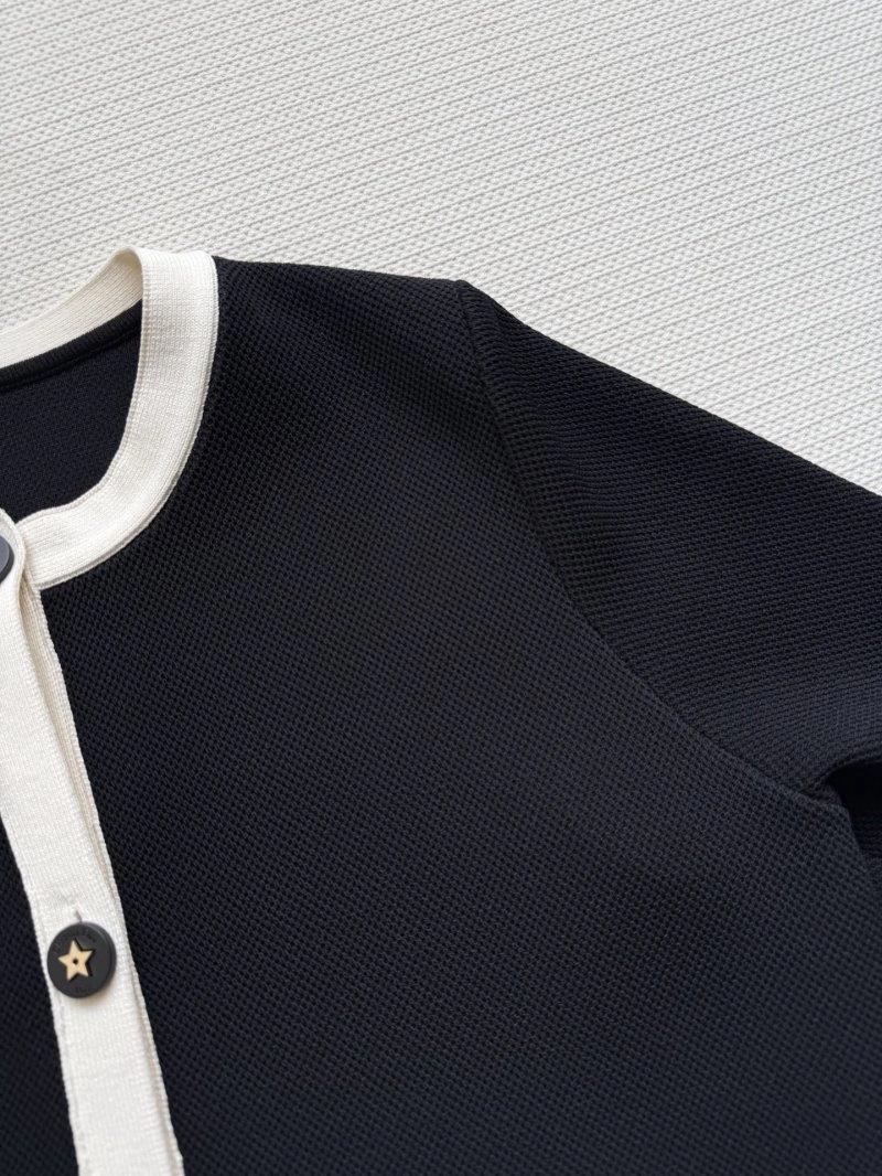 Top mirror Christian Dior Outwear