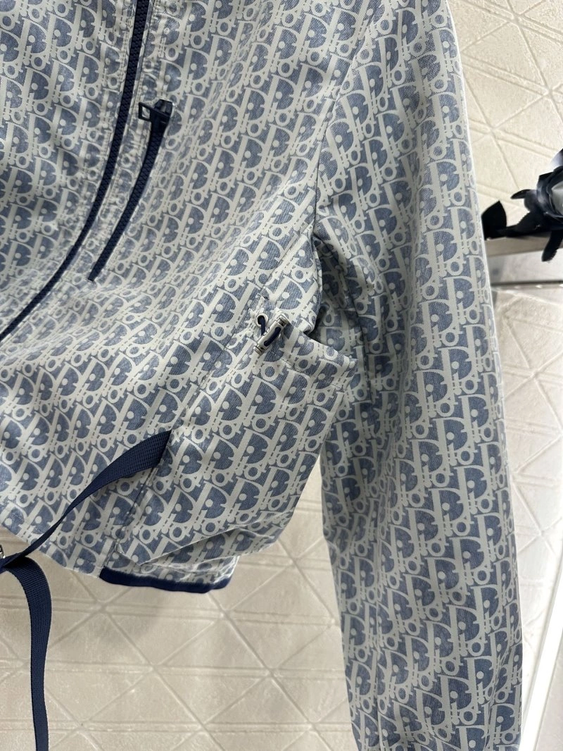Legit Christian Dior Outwear