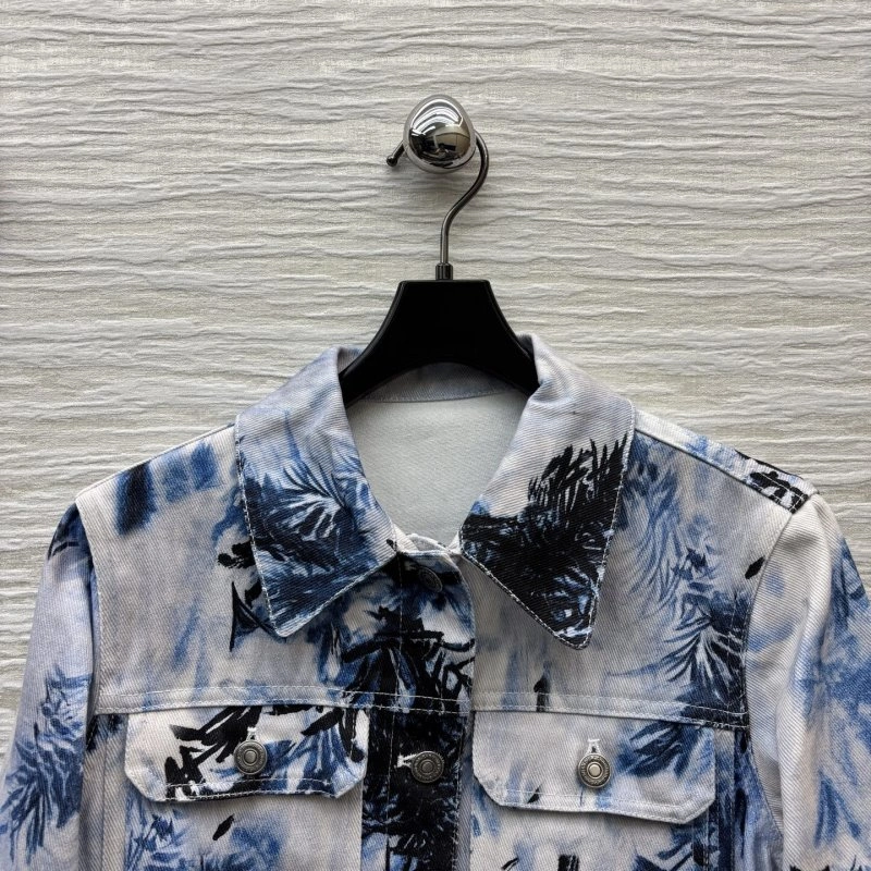 Bargain Christian Dior Outwear