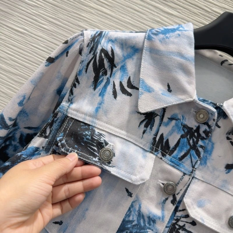 Accurate model Christian Dior Outwear