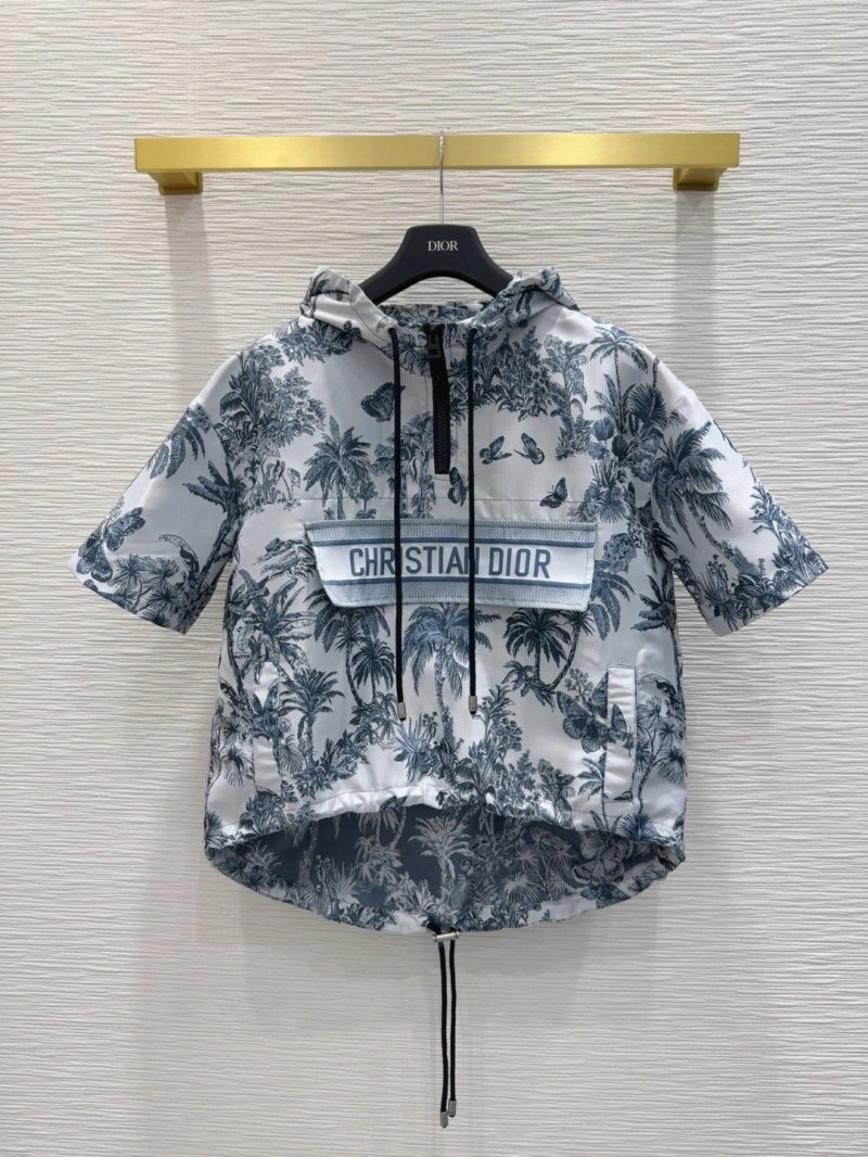 Bargain Christian Dior Outwear