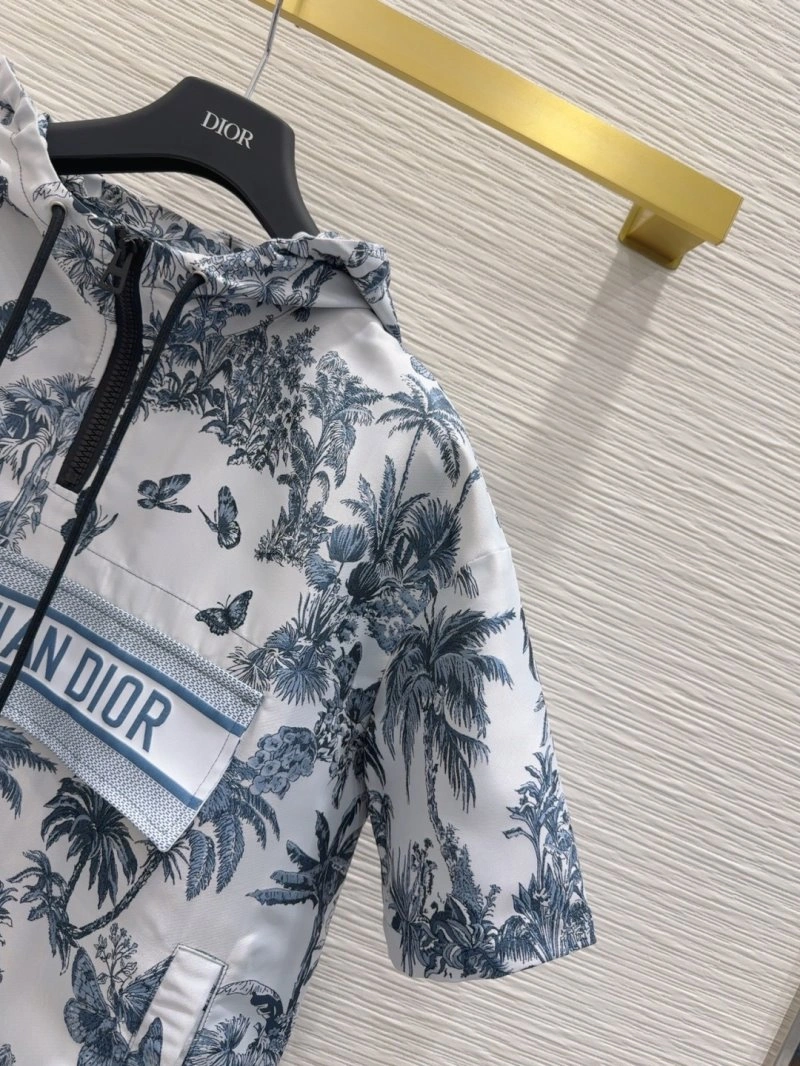 Bargain Christian Dior Outwear