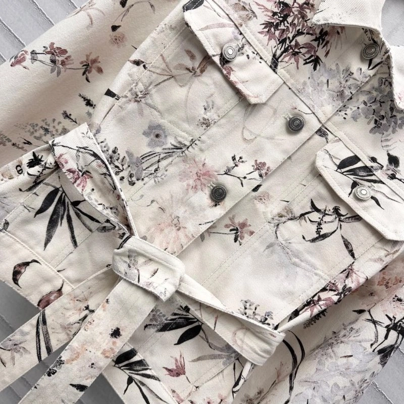 Indistinguishable Christian Dior Outwear