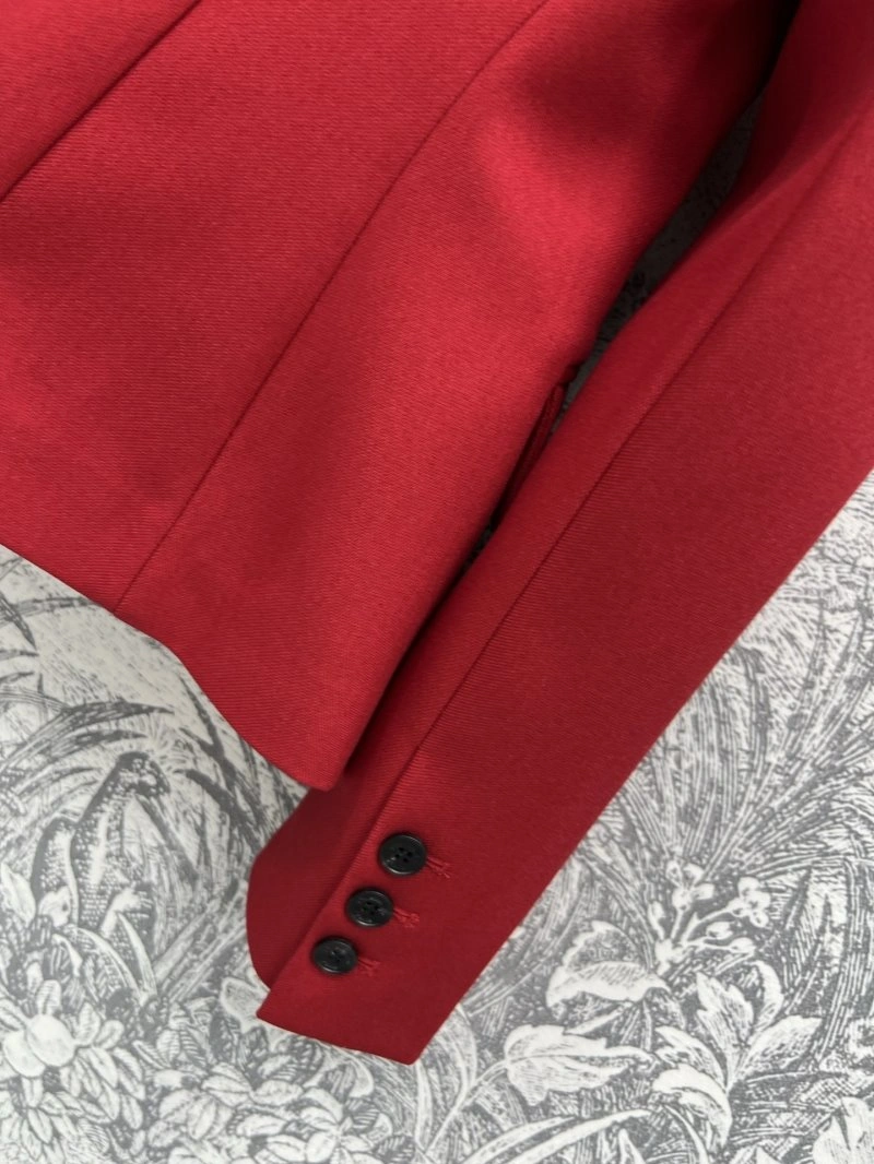 Legit Christian Dior Outwear