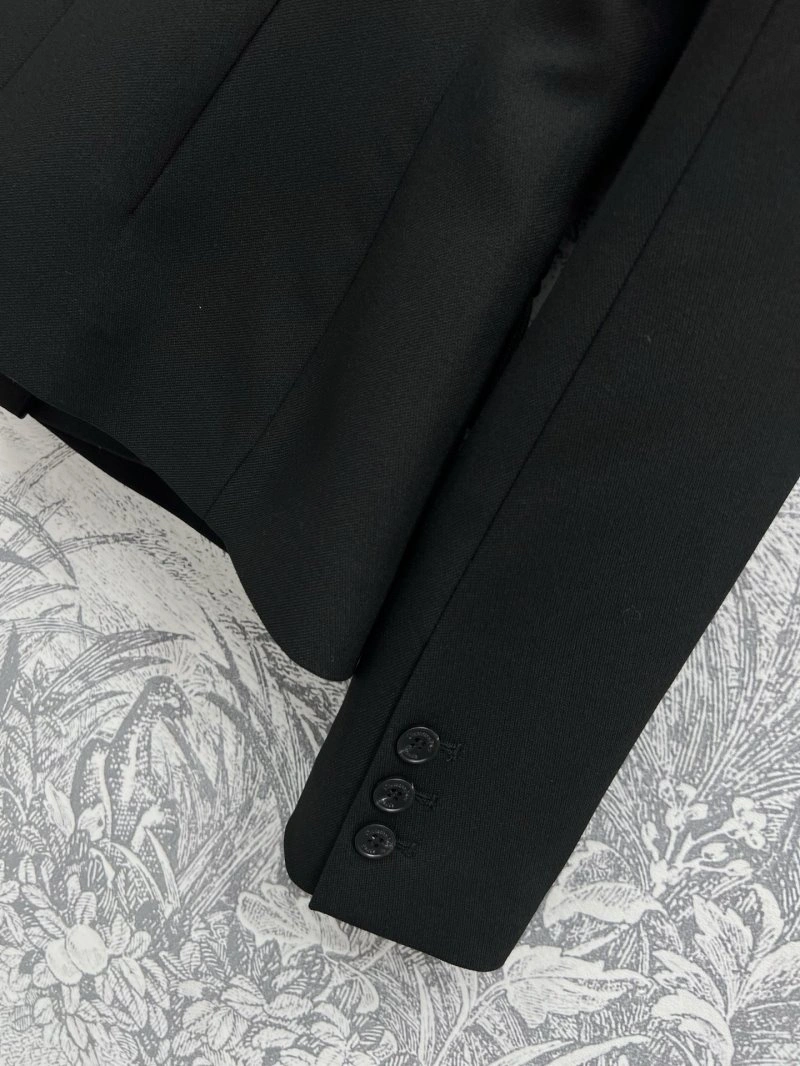 Official Christian Dior Outwear