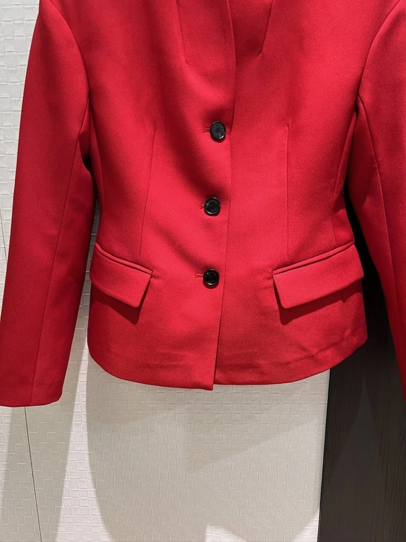Low-cost Christian Dior Outwear