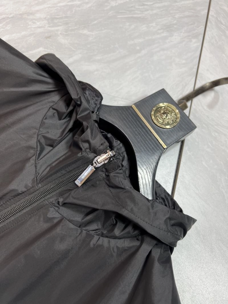 Accurate model Christian Dior Outwear