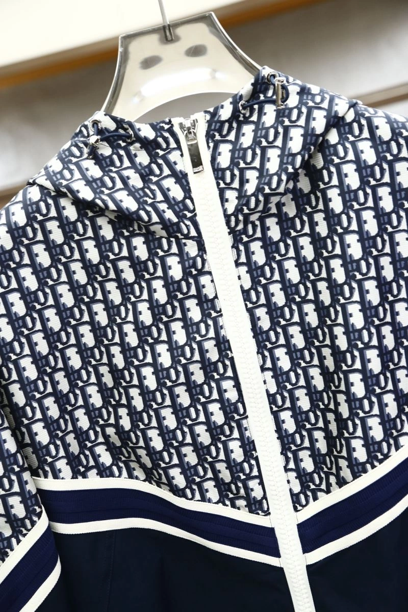 Low-cost Christian Dior Outwear