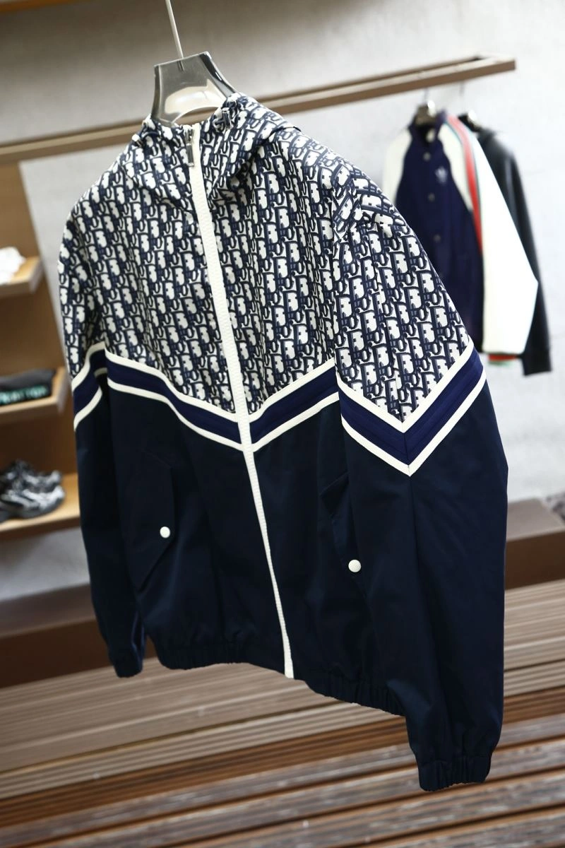 Low-cost Christian Dior Outwear
