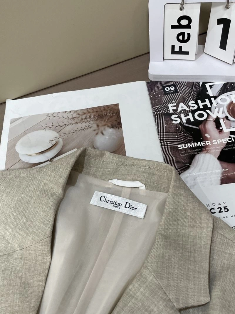 Inexpensive Christian Dior Outwear