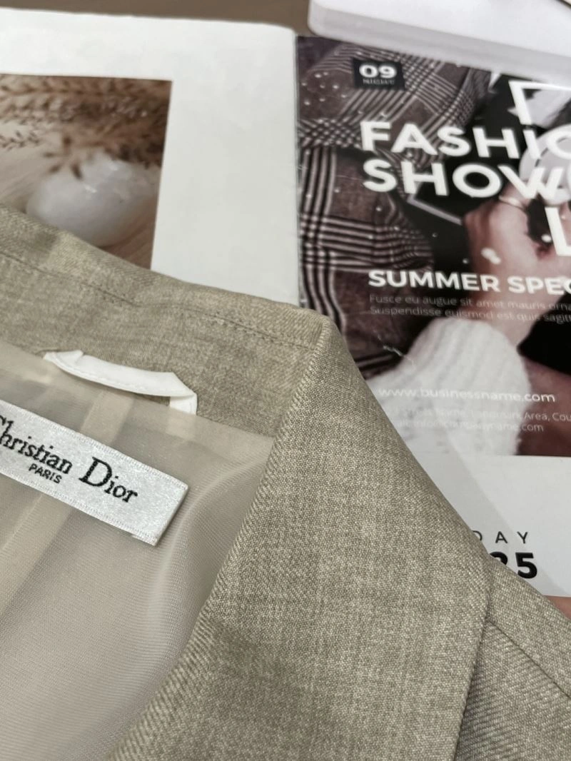 Inexpensive Christian Dior Outwear