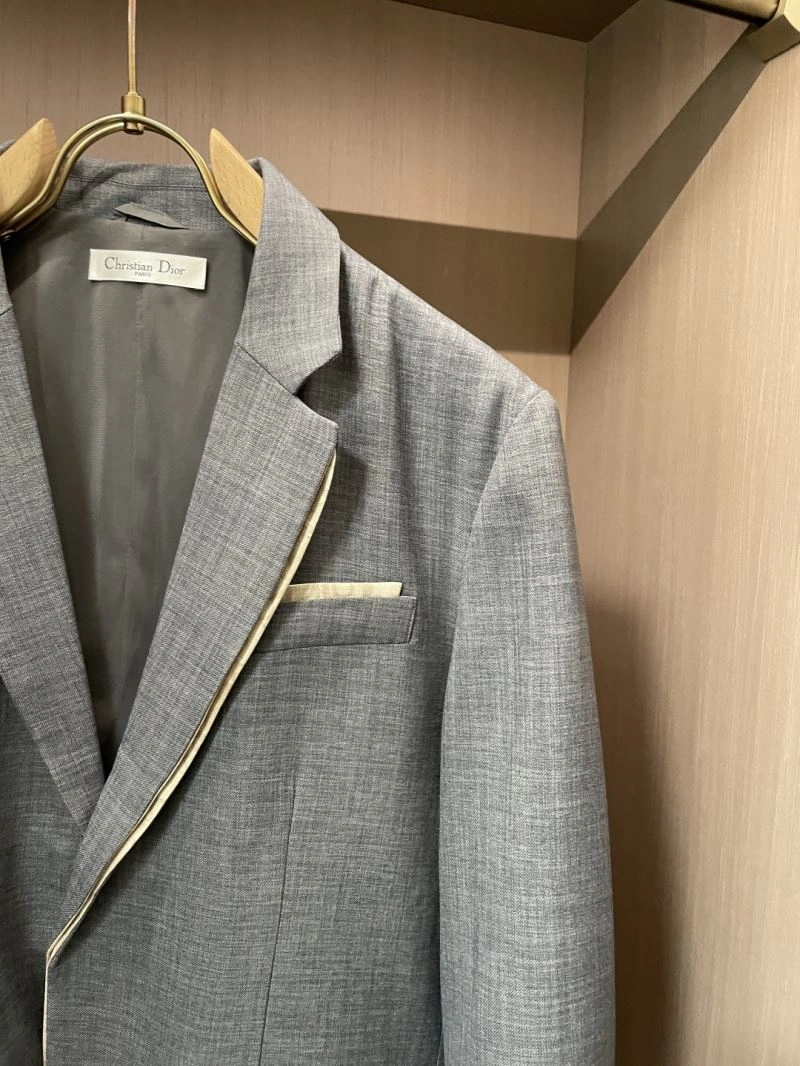 Legit Christian Dior Outwear