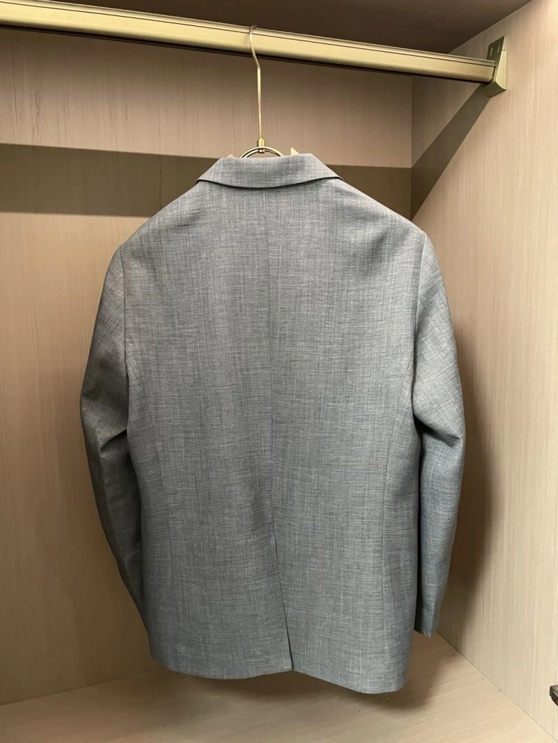 Legit Christian Dior Outwear
